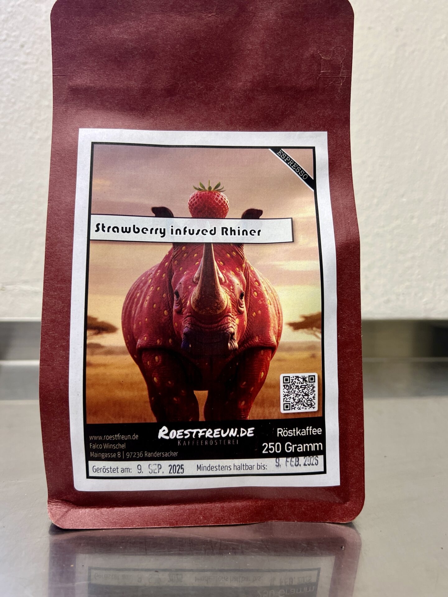 Strawberry infused Rhiner - Kaffeerösterei Röstfreunde